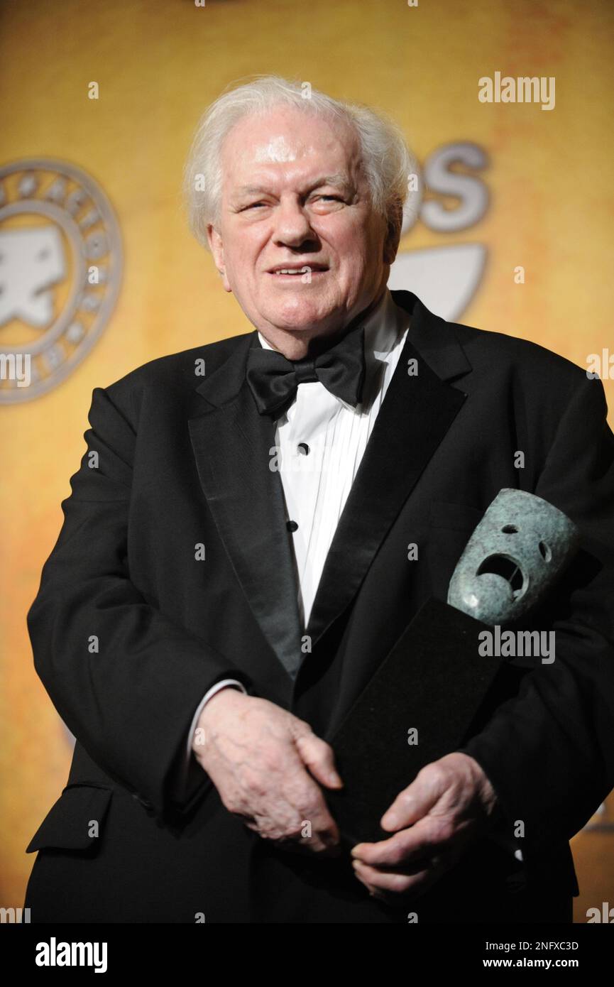Charles Durning holds the life achievement award at the 14th Annual ...