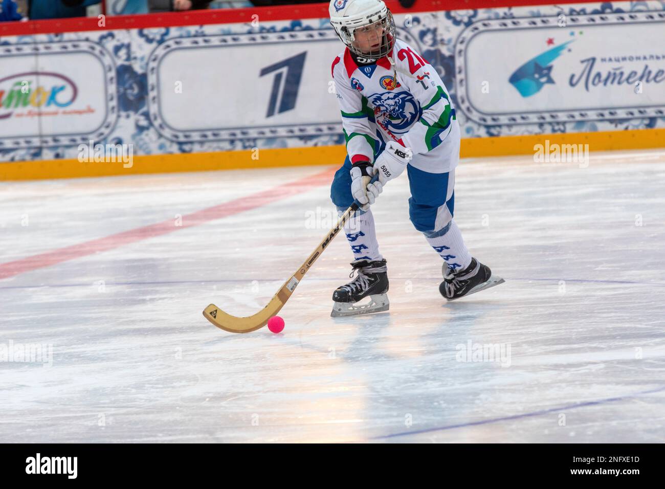 Bandy stick hi-res stock photography and images - Alamy