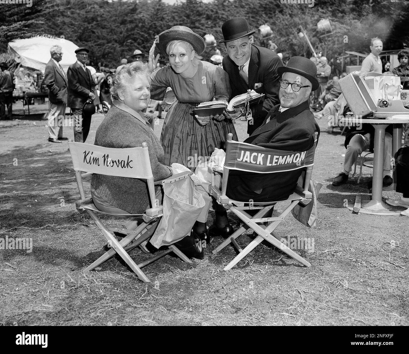 Actress Kim Novak and actor Jack Lemmon, standing, are shown with Novak ...