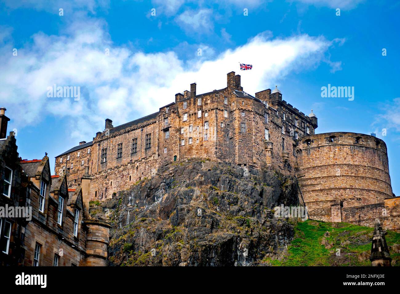 View of Edinburgh Castle from a street in the old town Stock Photo - Alamy