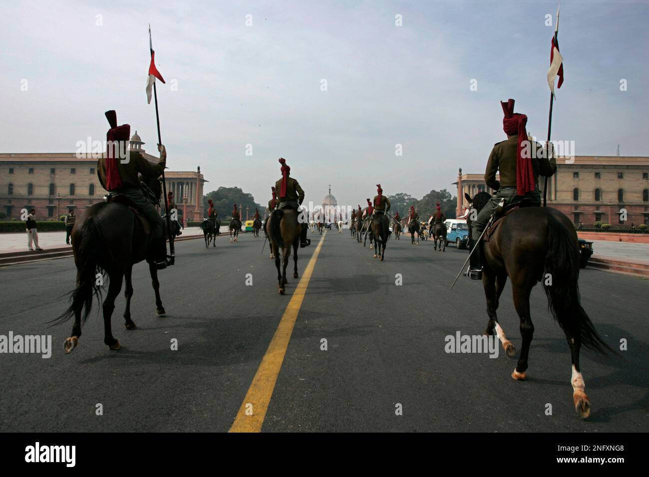Indian President's bodyguards return to Presidential Palace on ...