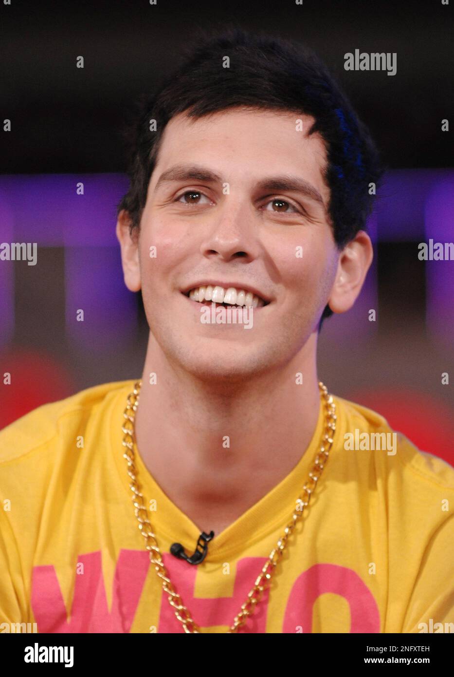 Cobra Starship lead singer Gabe Saporta makes an appearance on MTV's ...