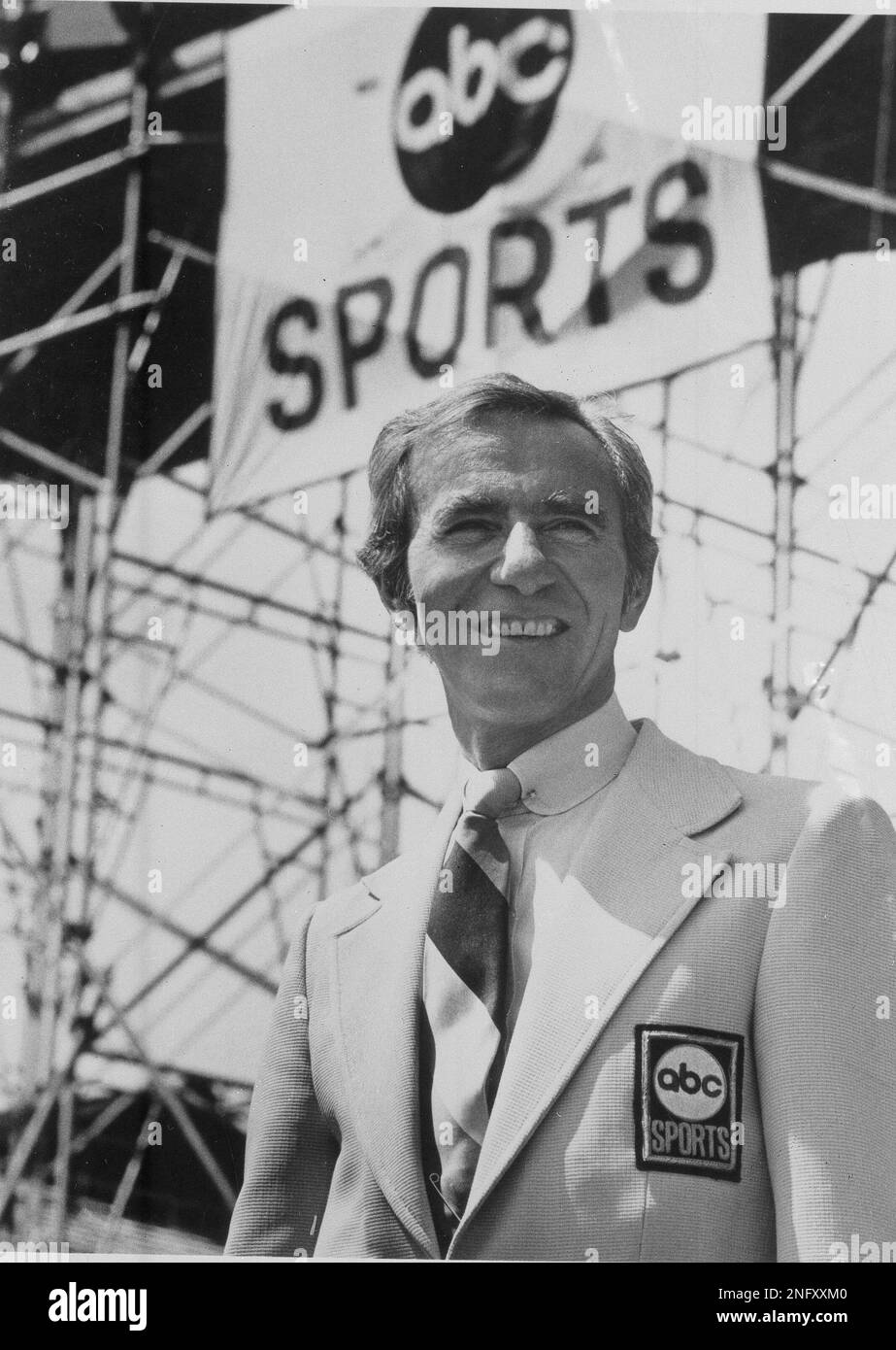 ABC sportscaster Chris Schenkel is shown, June 1976. (AP Photo/ABC-TV ...