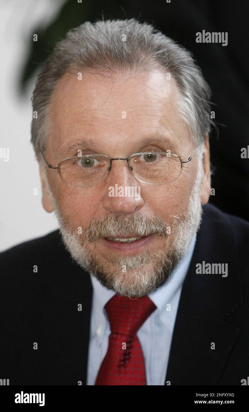 Frank Stoehr, 1. Vorsitzender und Verhandlungsfuehrer der dbb ...