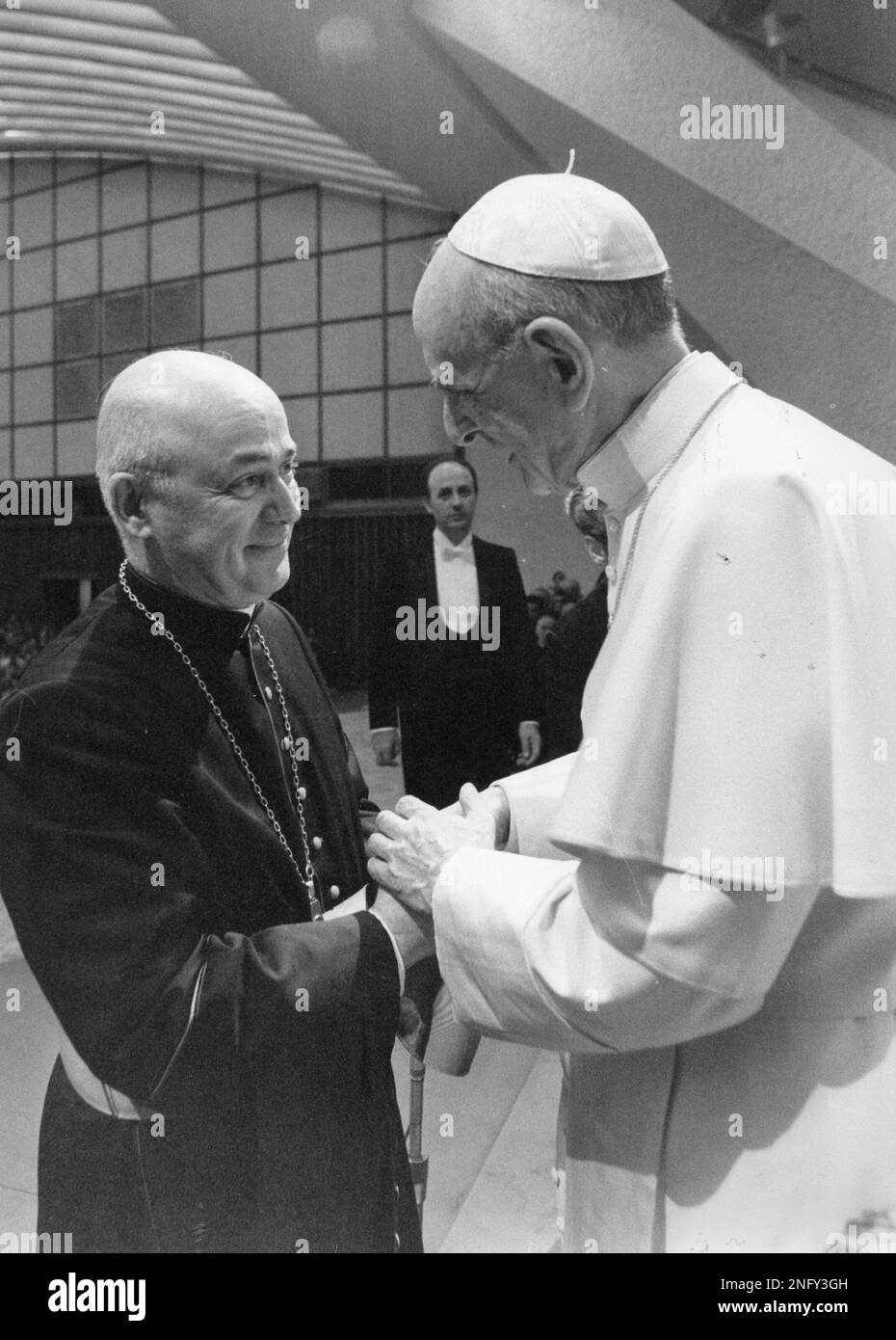 Cardinal Giovanni Benelli, Archbishop of Florence, with late Pope Paul VI during a general ...