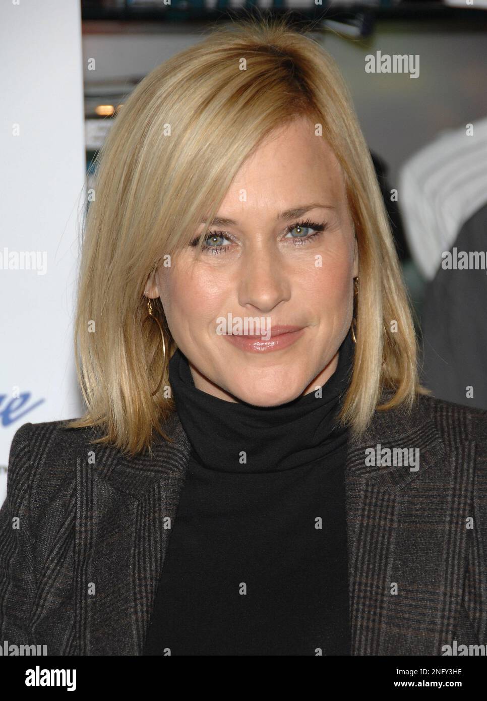 Actress Patricia Arquette makes an appearance to sign autographs and ...