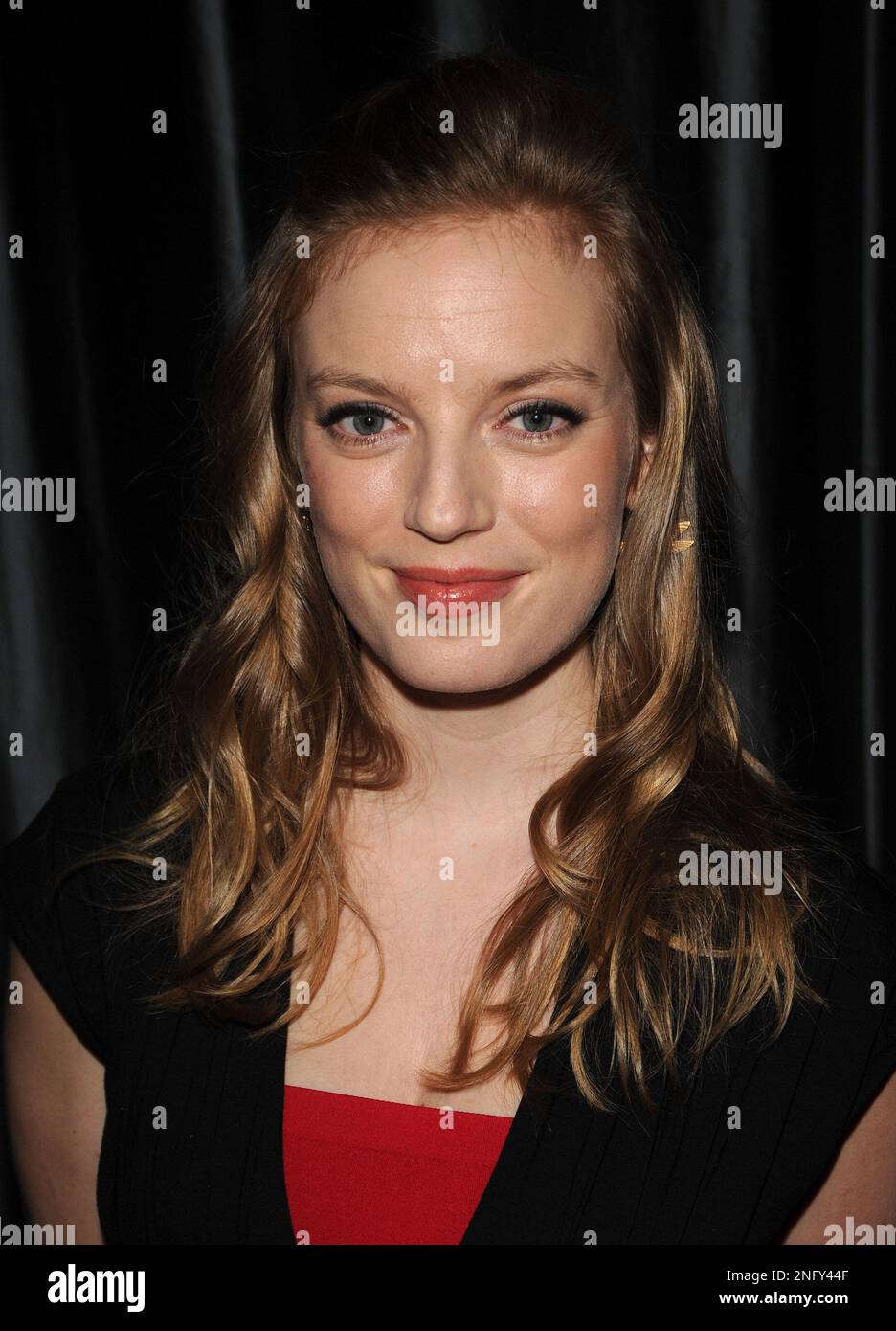 Actress Sarah Polley arrives at the 2007 New York Film Critic's Circle ...