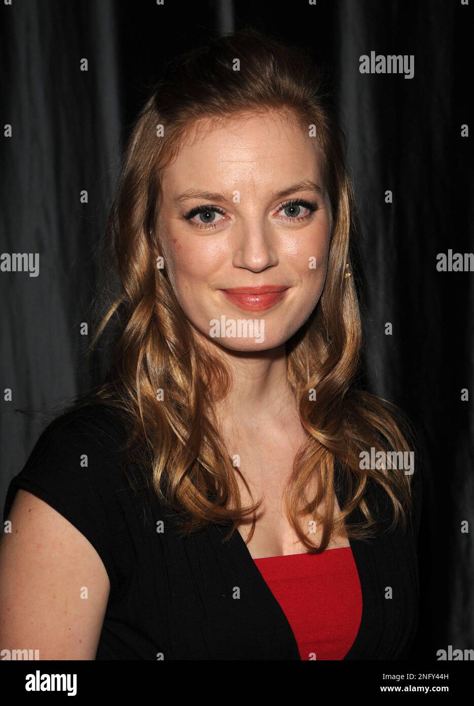 Actress Sarah Polley arrives at the 2007 New York Film Critic's Circle ...