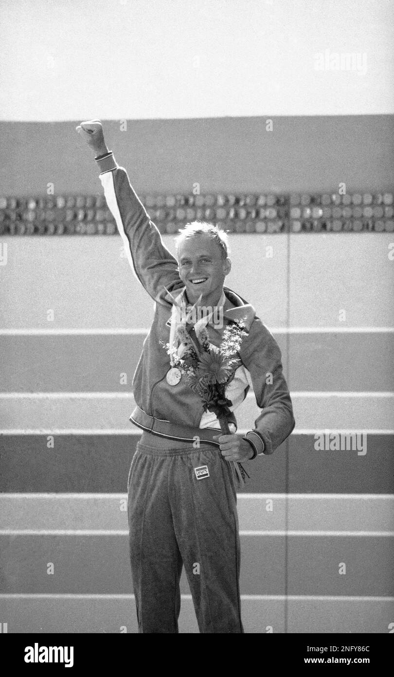 American Swimmer Rowdy Gaines, Winter Haven, Fla., throws a clenched ...