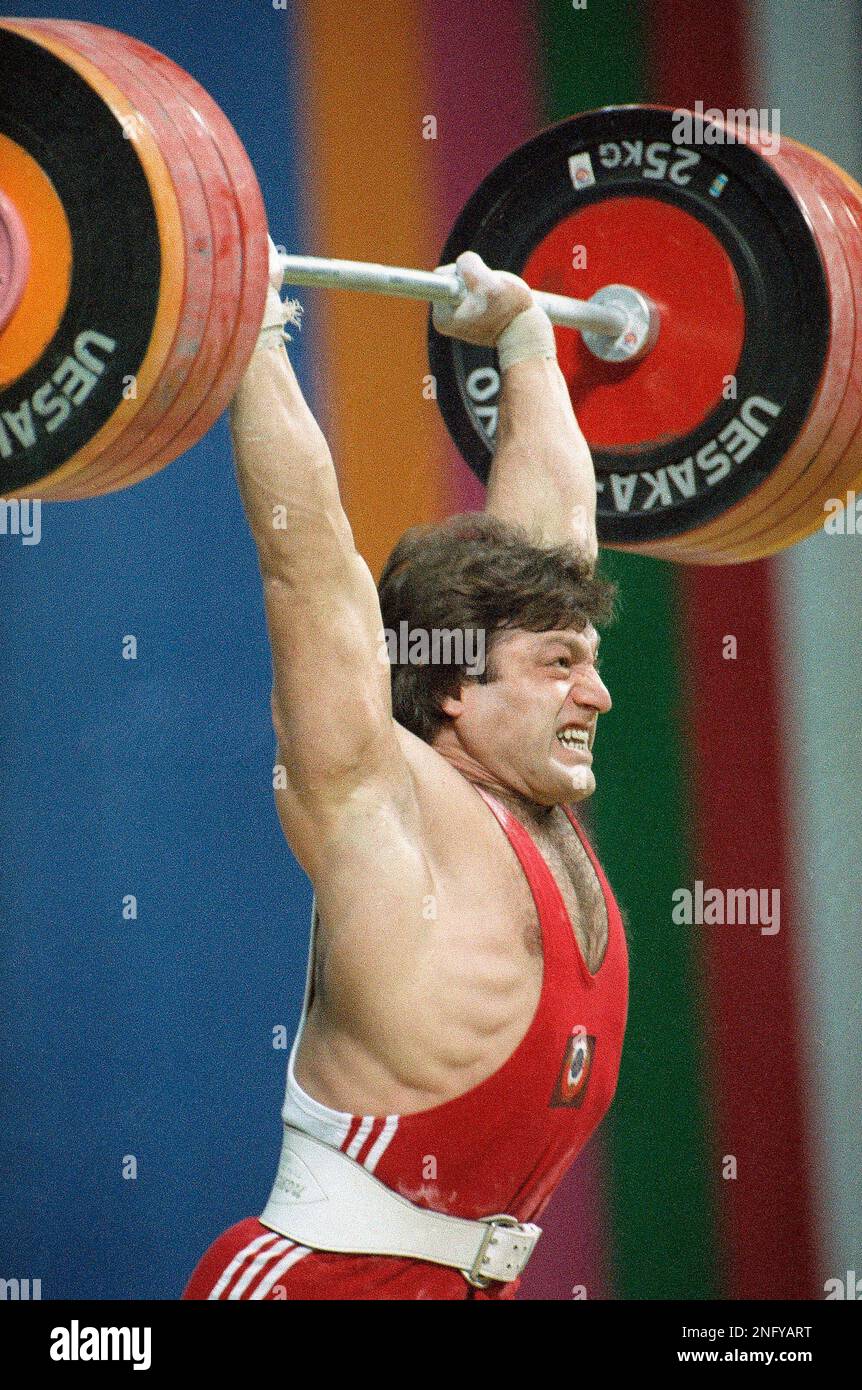 Israil Arsamakov of the Soviet Union lifs 377.5 kilos to win a gold ...