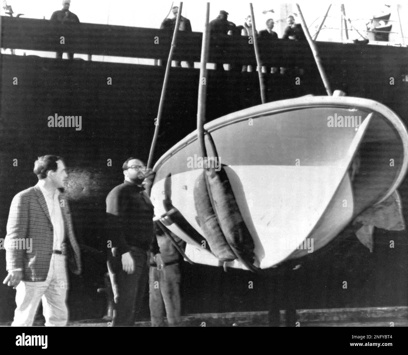 John Hoare, left, and David Johnstone stand alongside Puffin - the boat ...
