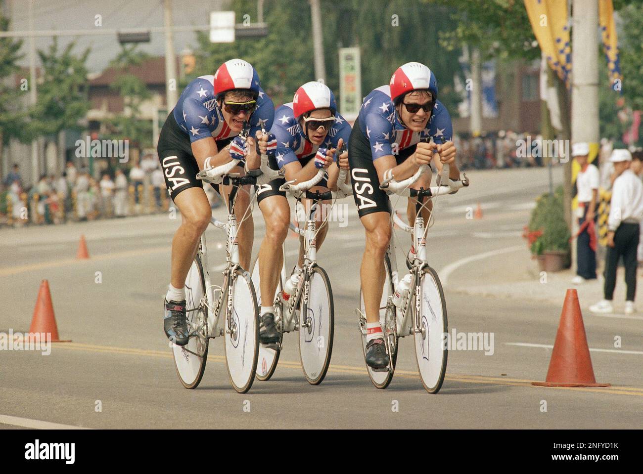 The United States cycling team powers their way to a finish in the ...
