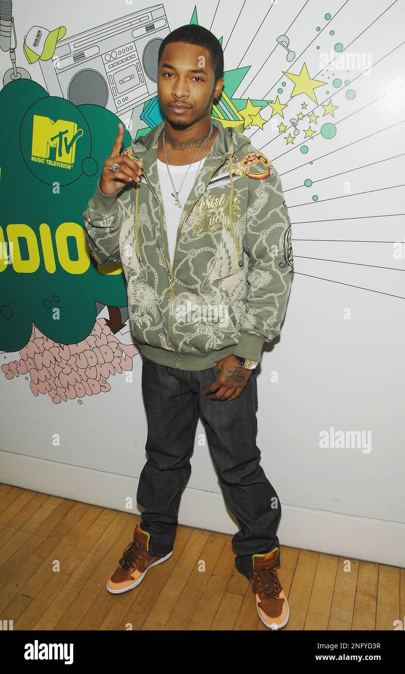 Rapper Chingy poses backstage after an appearance on MTV's Total ...