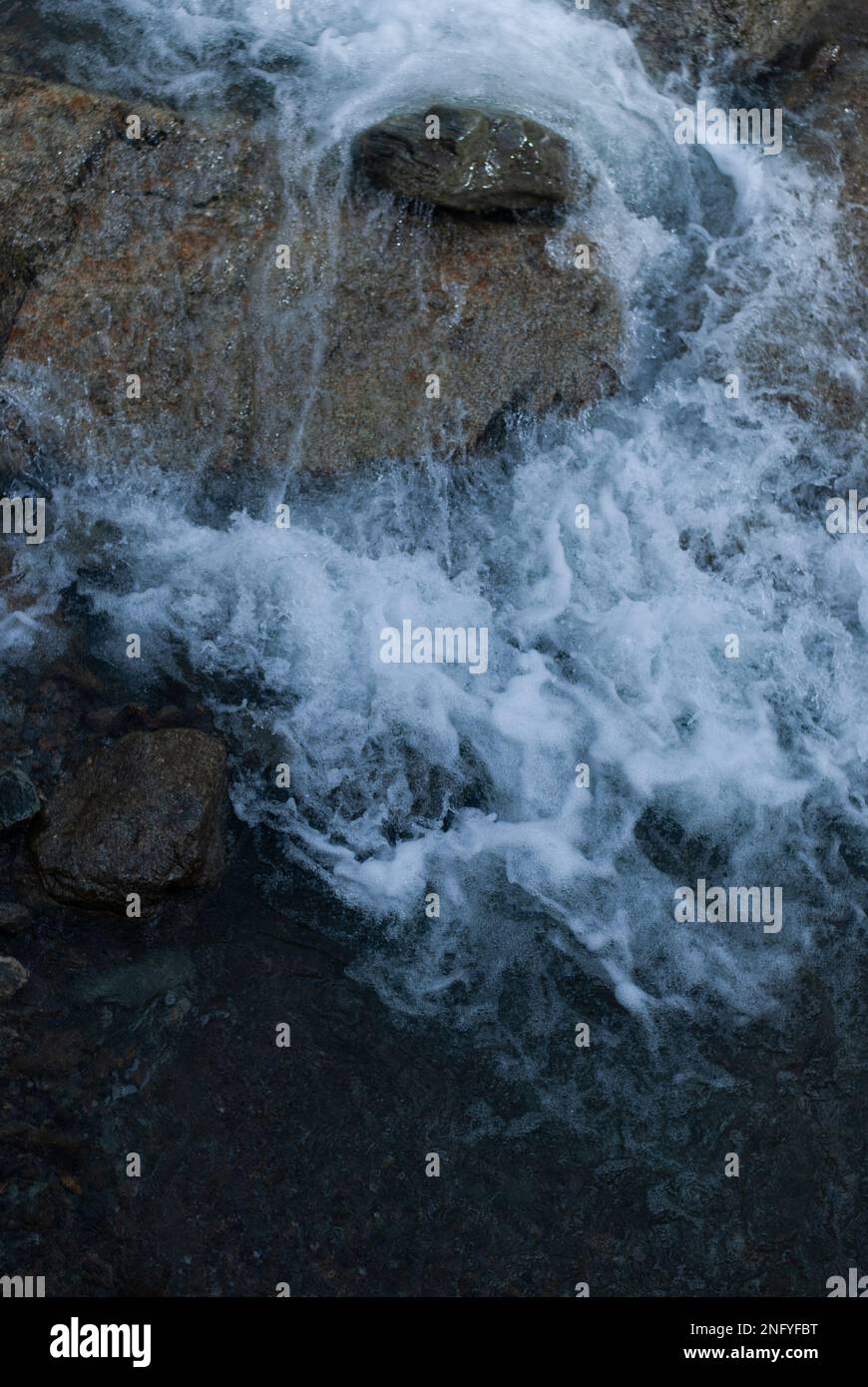 Water on stones hi-res stock photography and images - Alamy