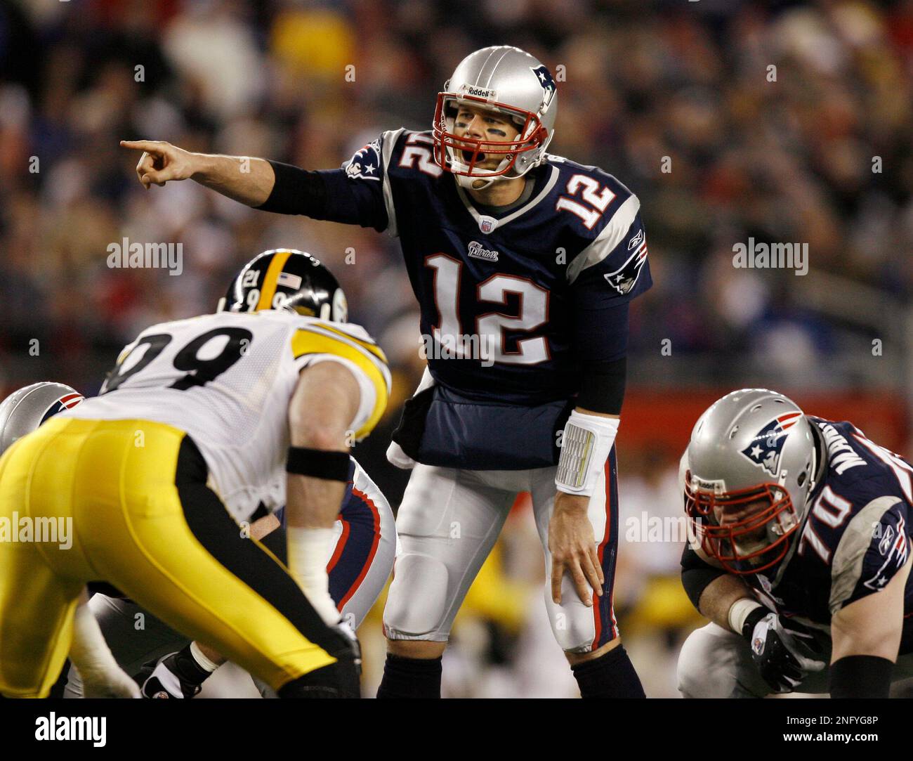 New England Patriots quarterback Tom Brady calls out signals during ...