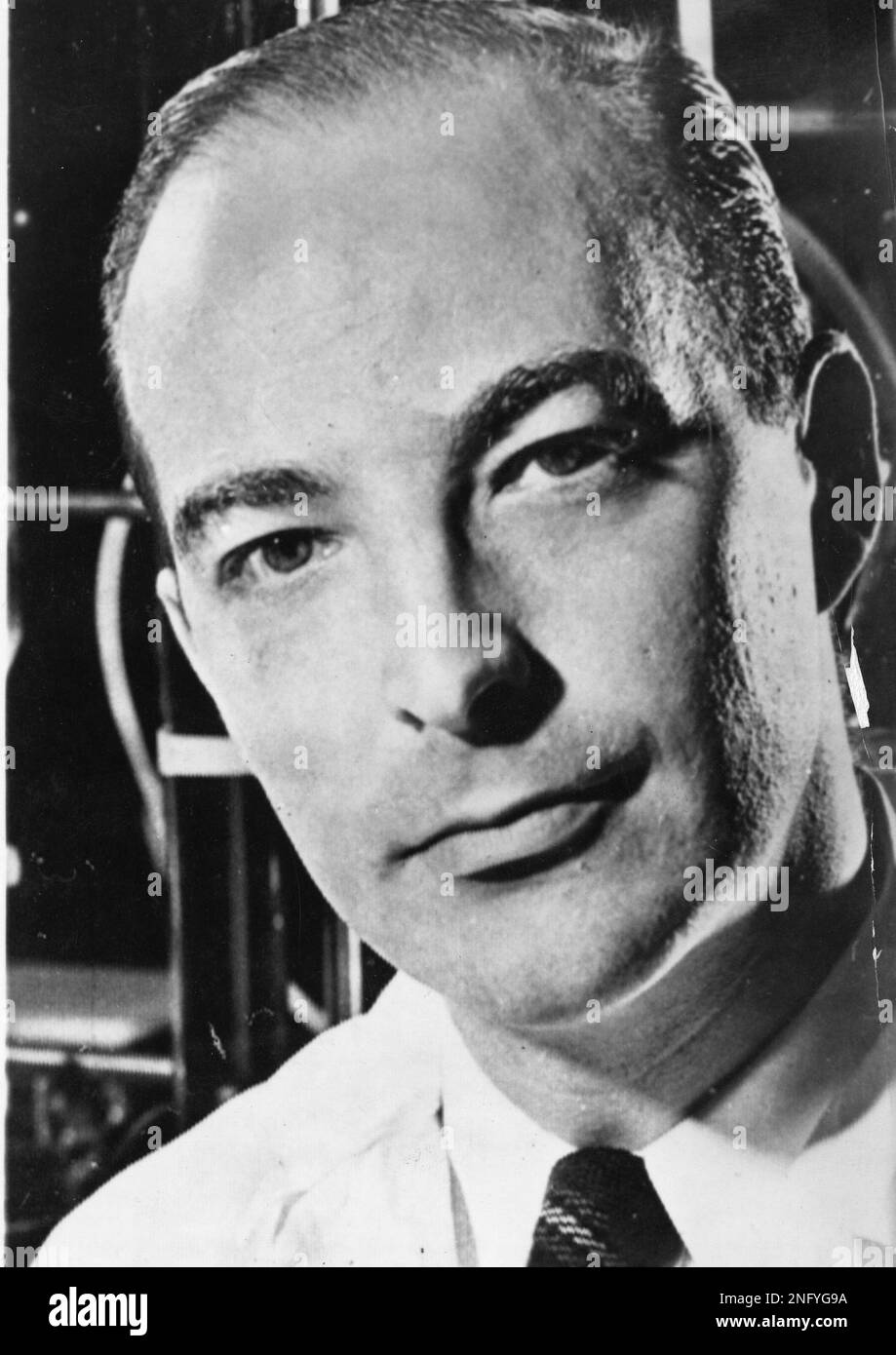 1957 portrait of biochemist and Nobel Prize winner for medicine, Dr ...