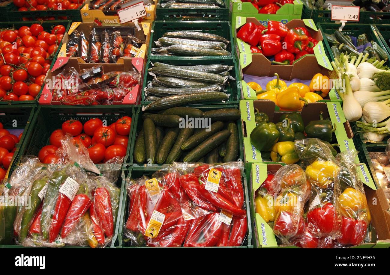 Obst und Gemuese fotografiert am Mittwoch, 12. Dezember 2007 in einem ...