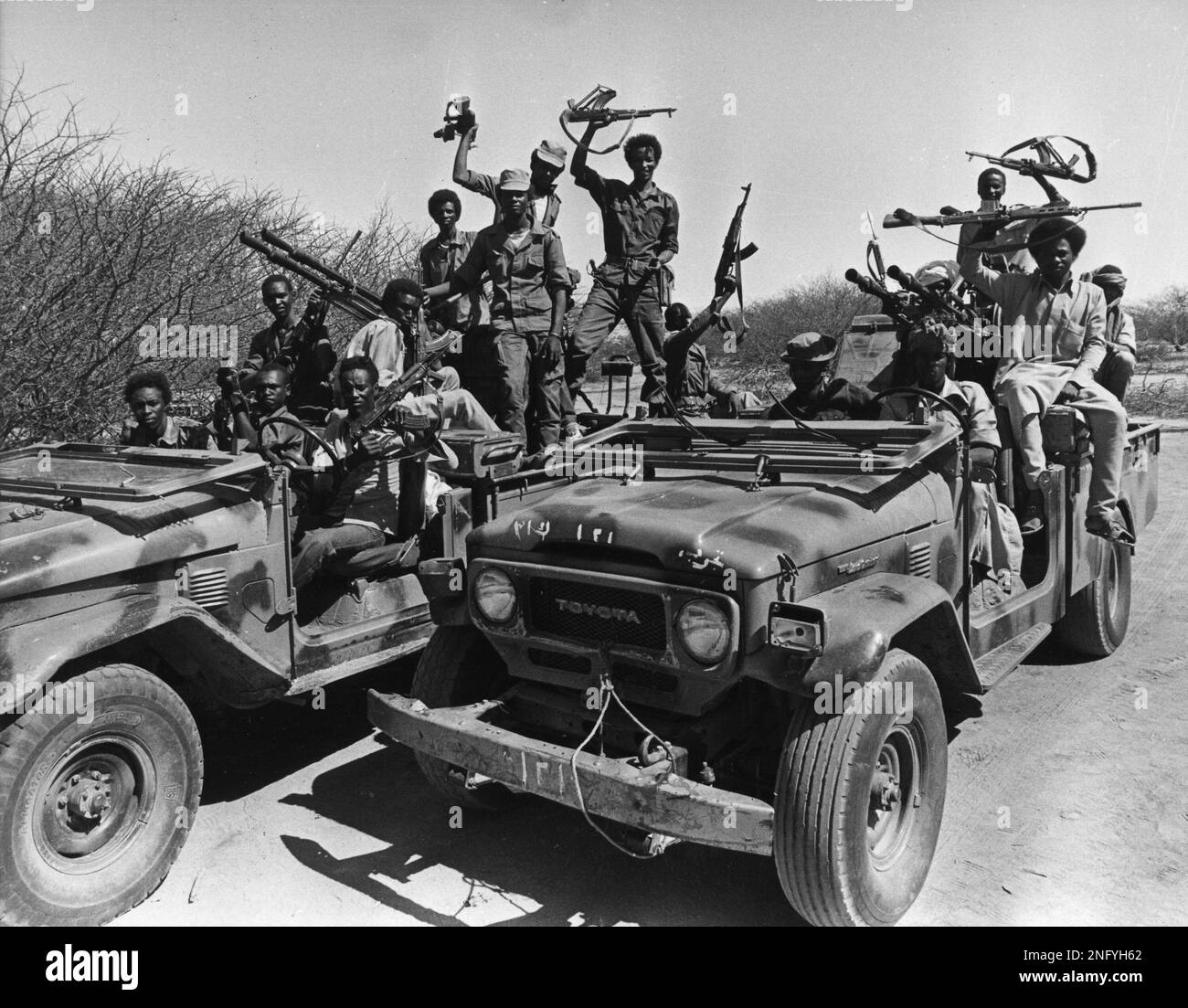 Guerrillas in Chad of the anti-government forces of former defence ...
