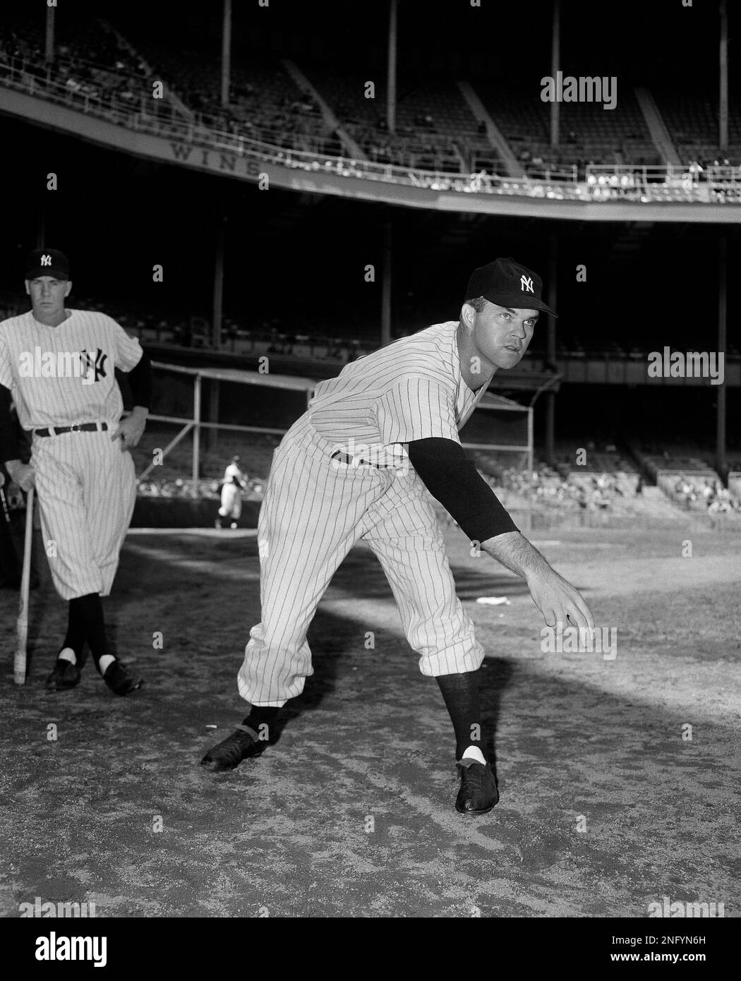 New York Yankee pitcher, Johnny Sain, shown in New York April 30, 1952 ...