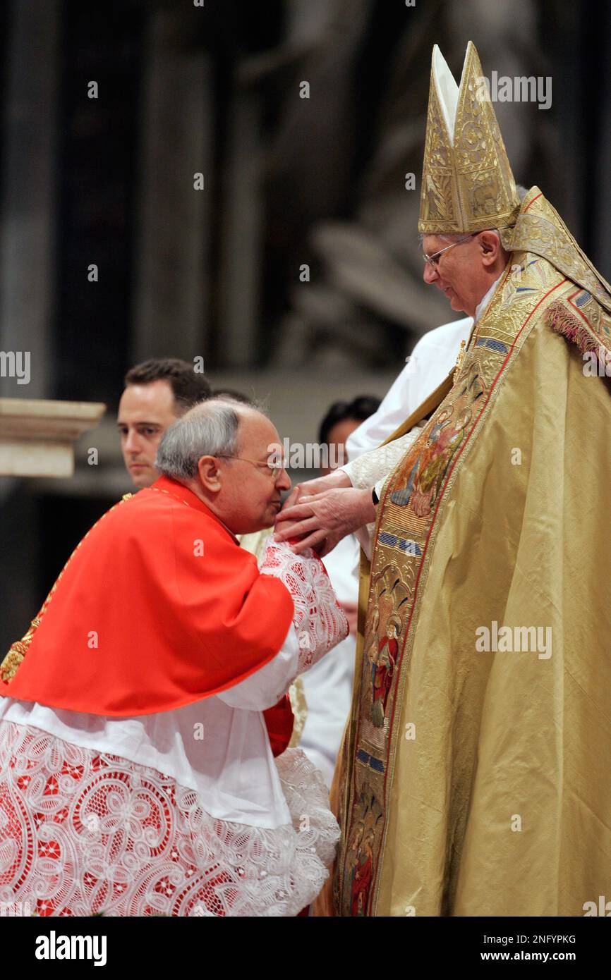 Argentine Cardinal Leonardo Sandri kisses Pope Benedict XVI's hand at ...