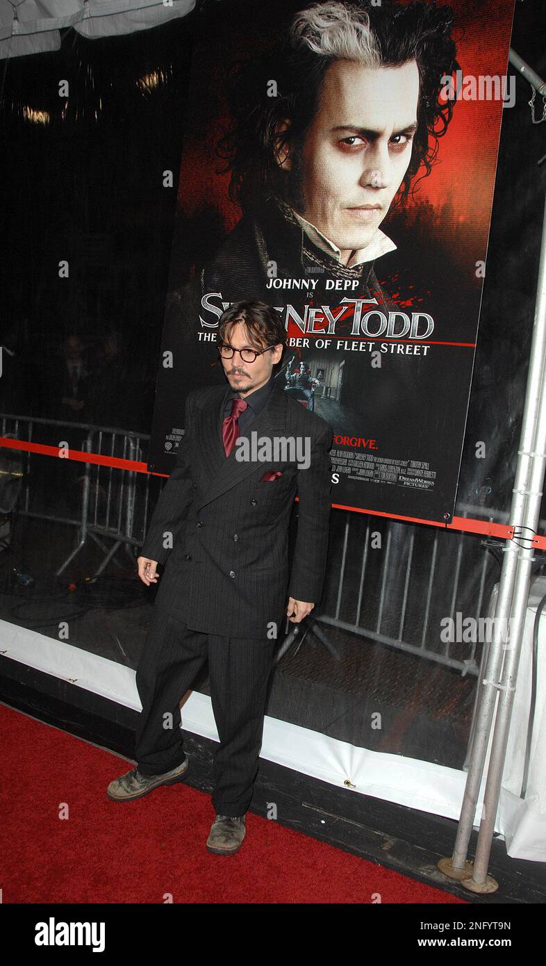 Actor Johnny Depp arrives at the premiere of "Sweeney Todd: The Demon ...