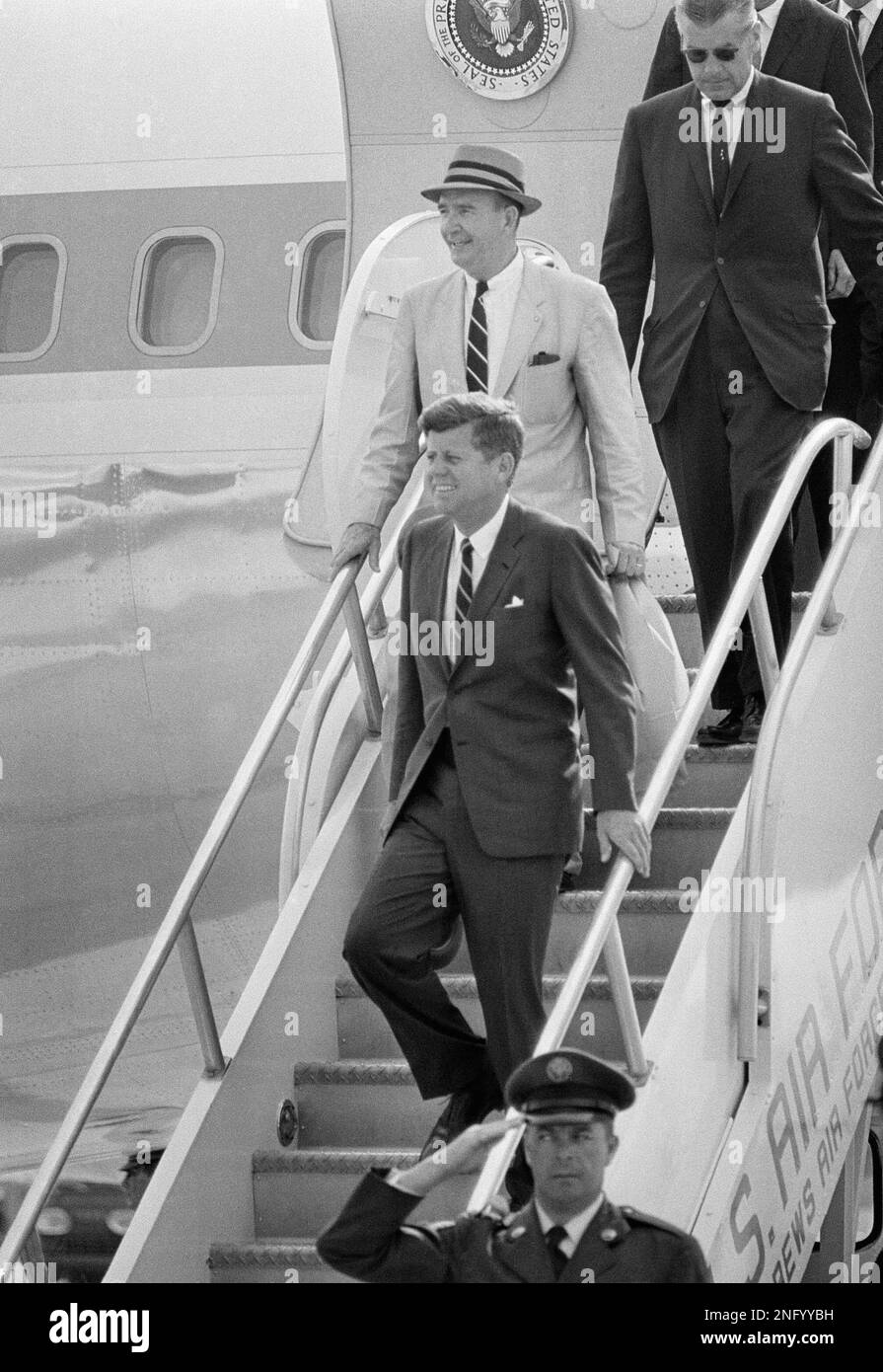 President John Kennedy leaves his jet plane at Andrews Air Force Base ...