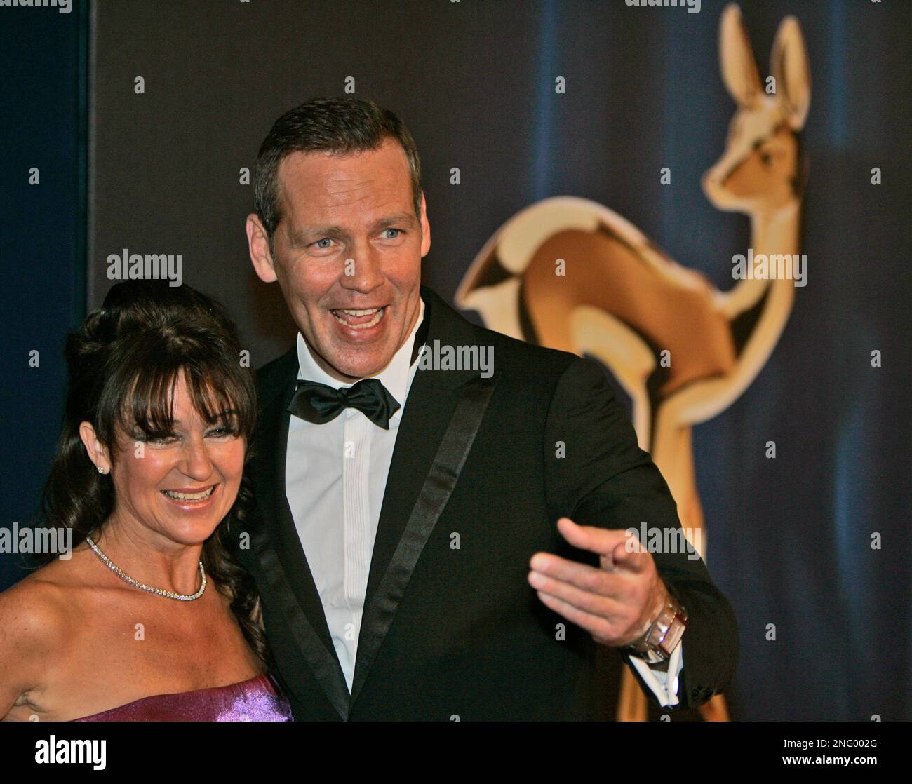 Boxer Henry Maske, rechts, und seine Frau Manuela posieren am ...