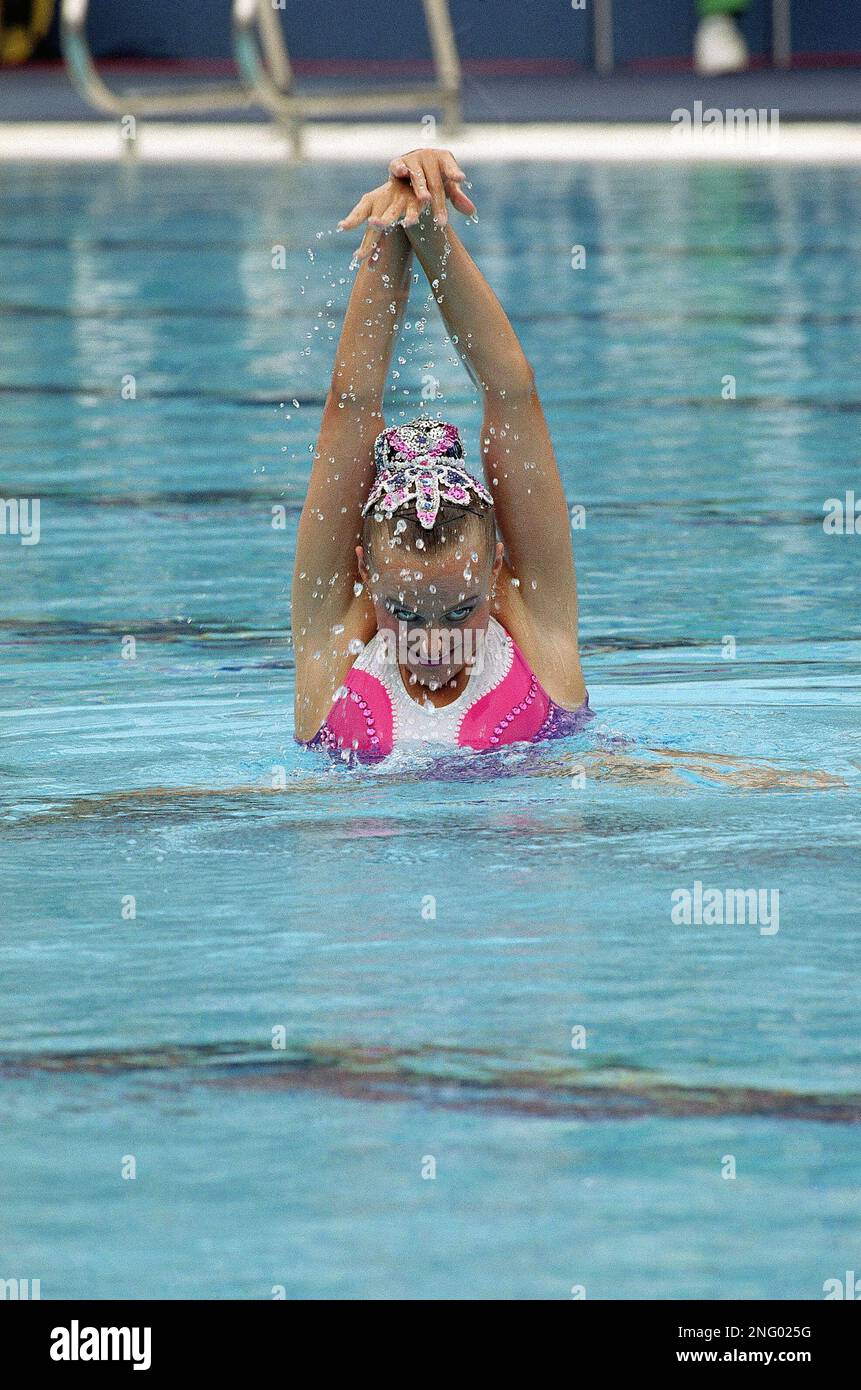Olga Sedakova, of the Unified Team, competes in the solo synchronized ...