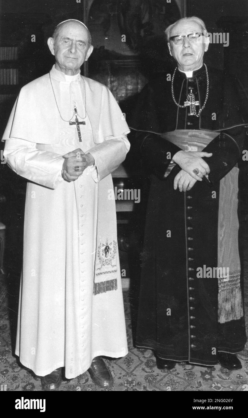 Pope Paul VI with Bernard Jan Cardinal Alfrink, former primate of ...