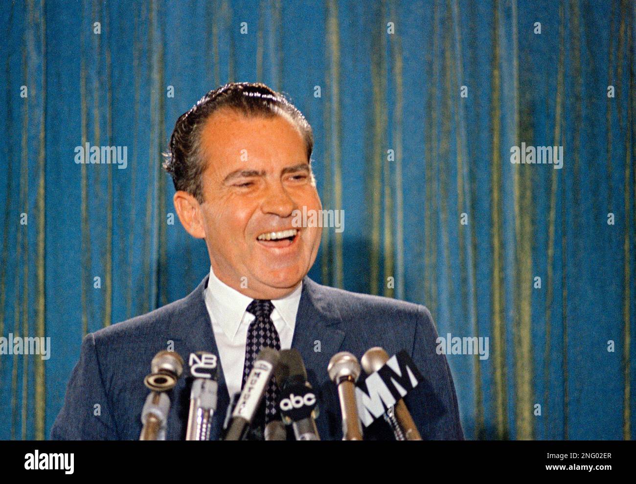 Republican presidential candidate Richard Nixon smiles during a news ...