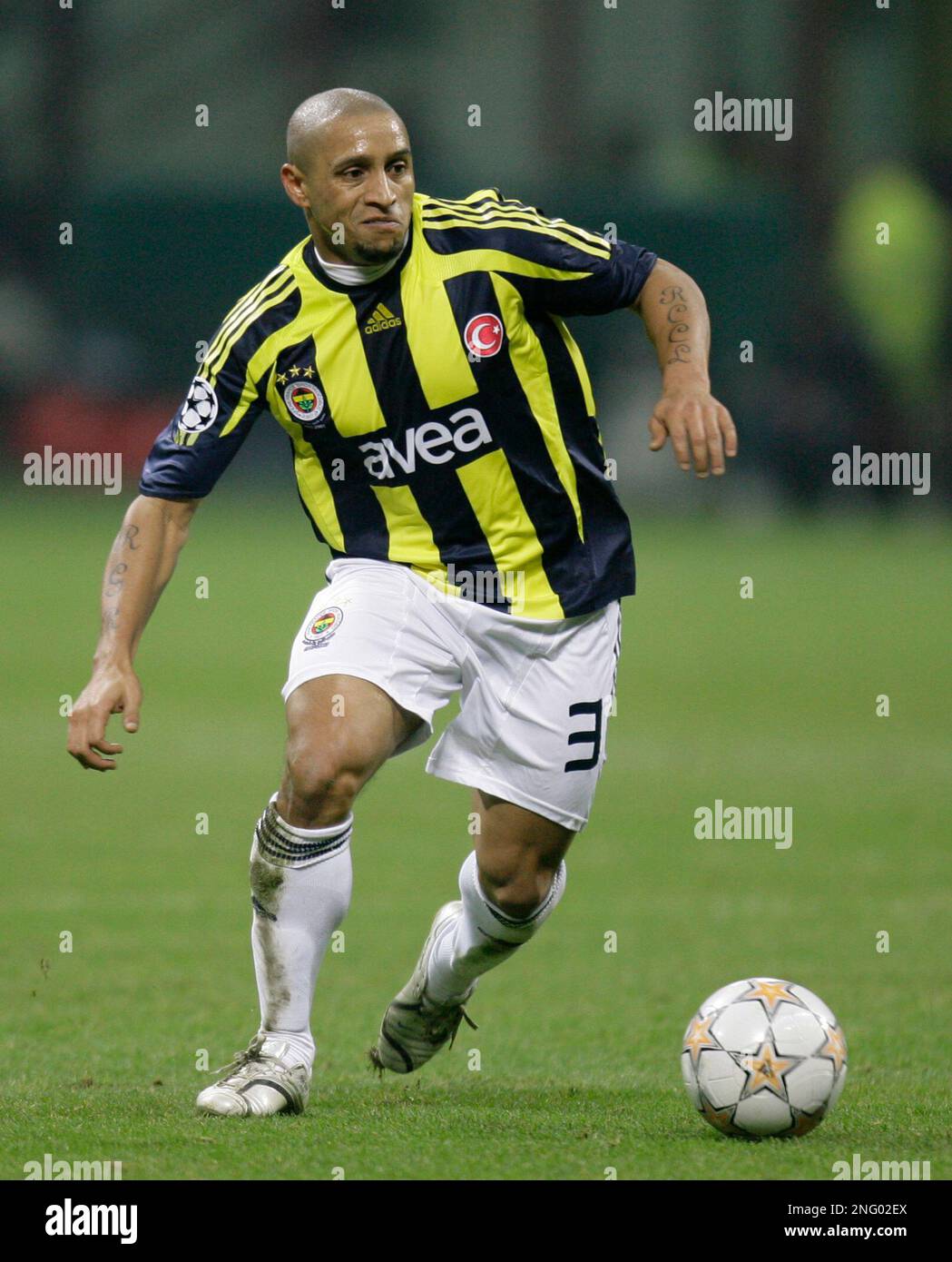 Fenerbahce Brazilian defender Roberto Carlos during a Champions League ...