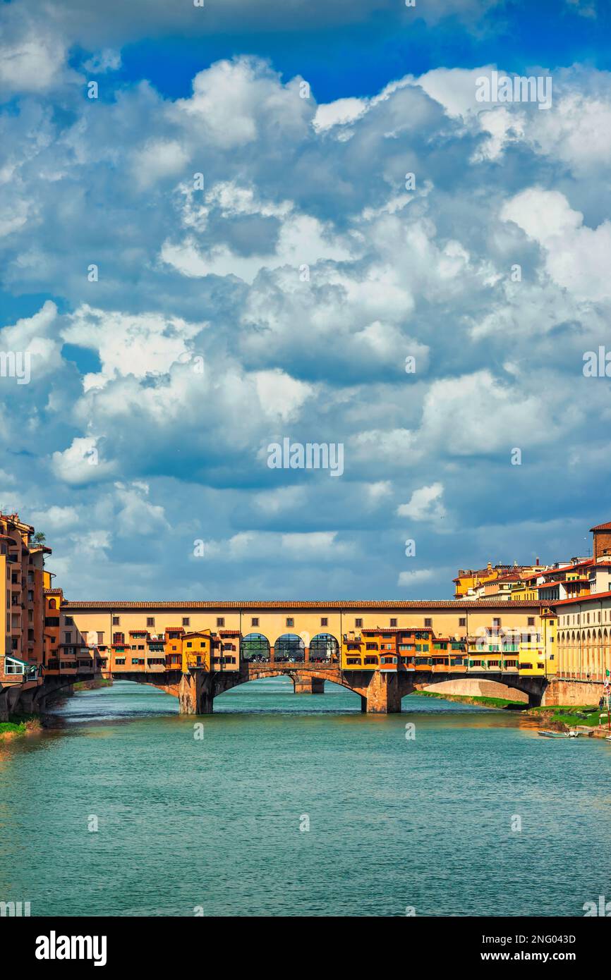 Old town and arno river hi-res stock photography and images - Alamy