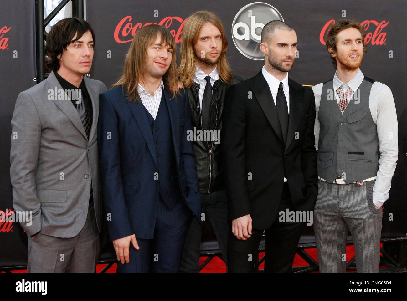Maroon 5 arrives at the American Music Awards in Los Angeles on Sunday ...