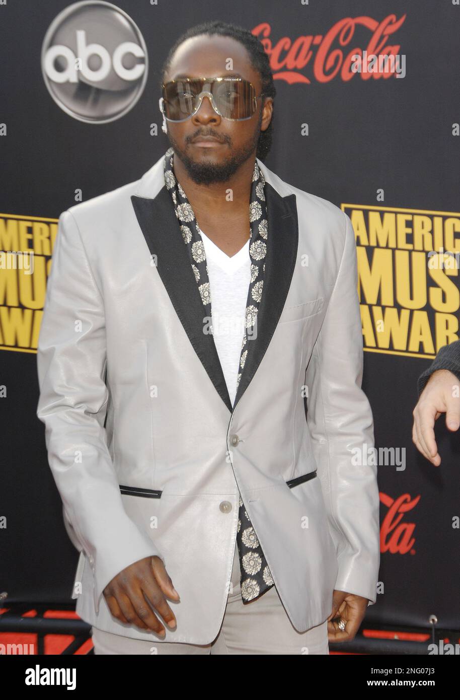Singer Will i Am arrives at the American Music Awards in Los Angeles on ...