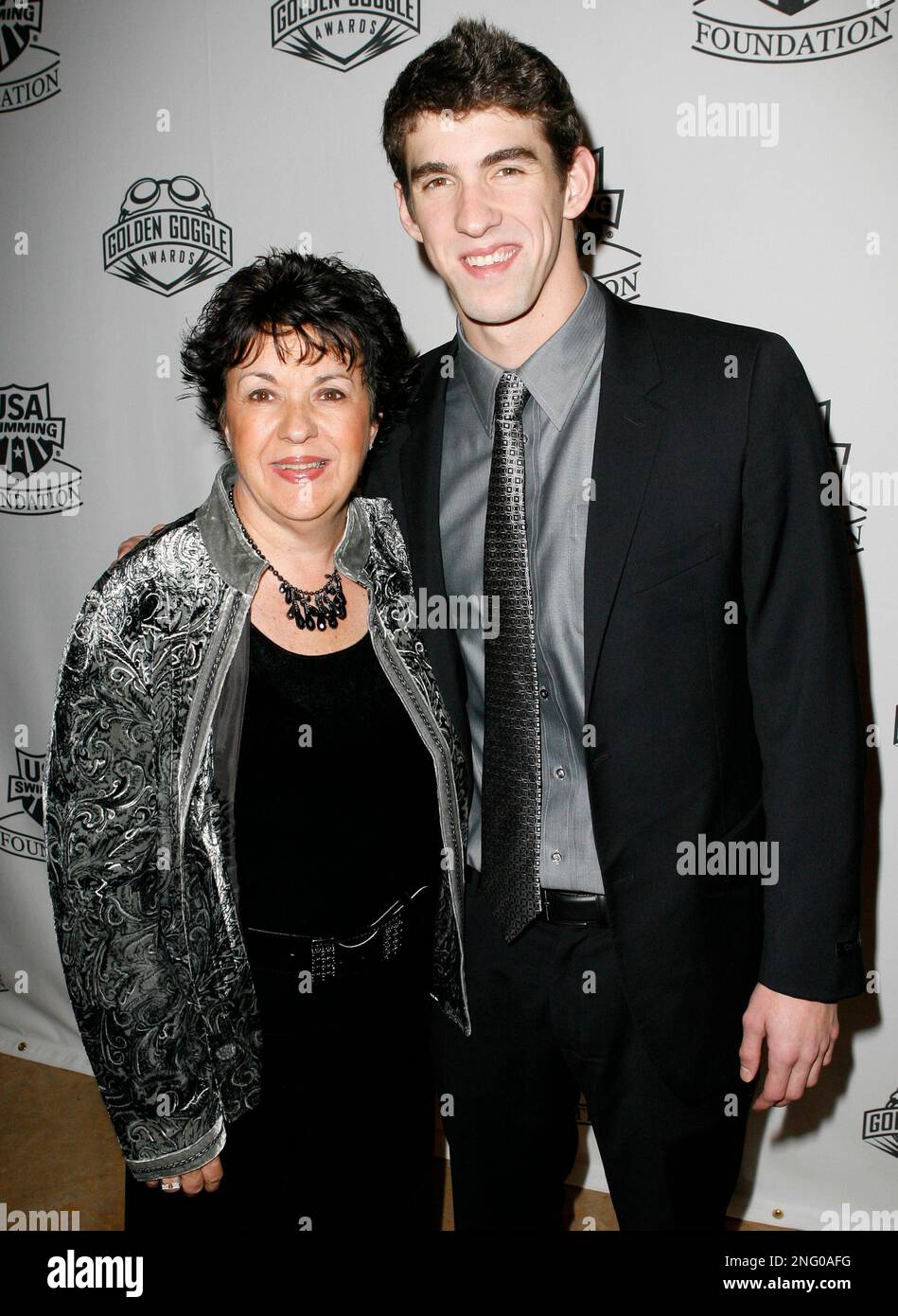 Swimmer Michael Phelps and his mother Debbie arrive at the USA Swimming ...
