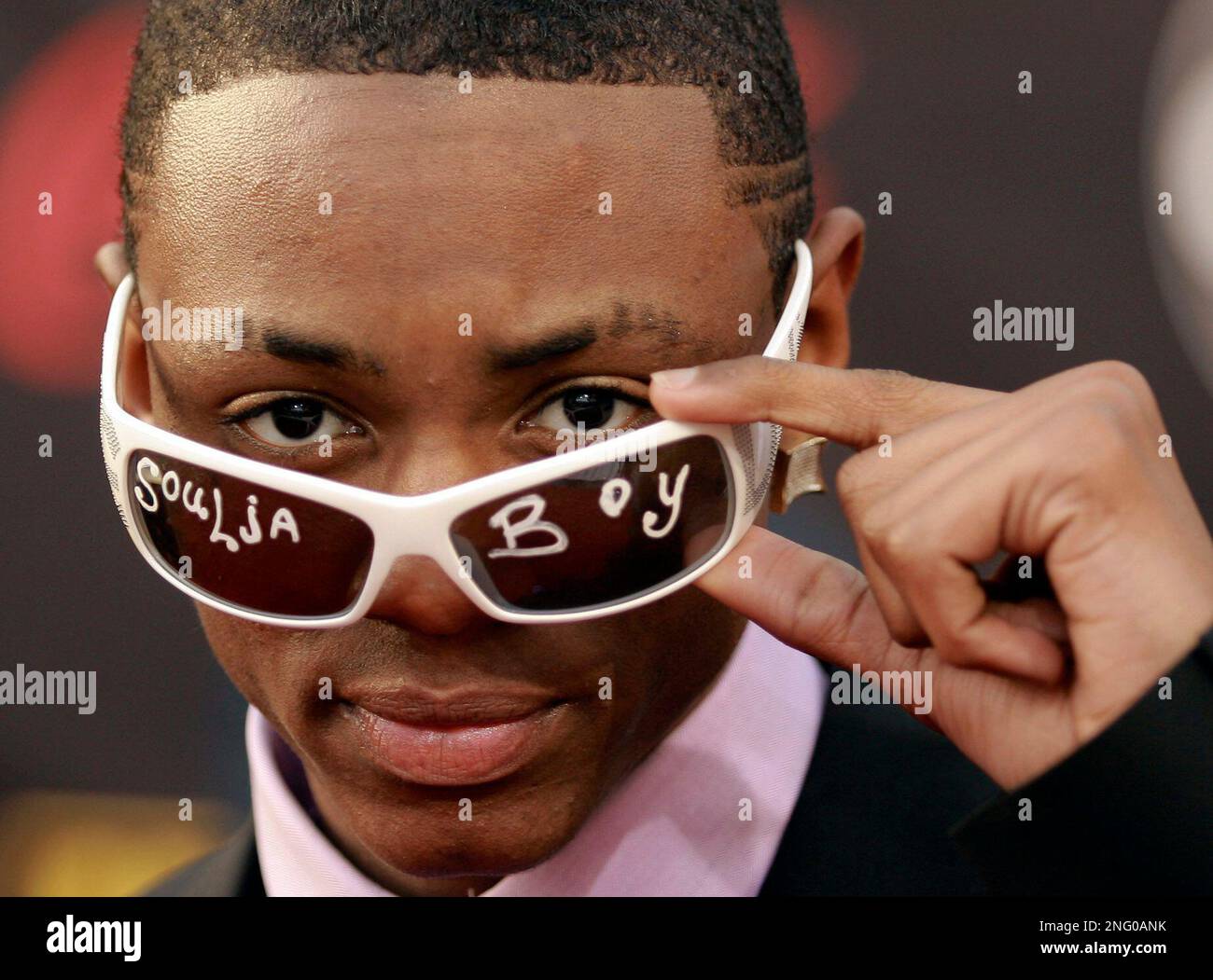 Soulja Boy arrives at the American Music Awards in Los Angeles on ...