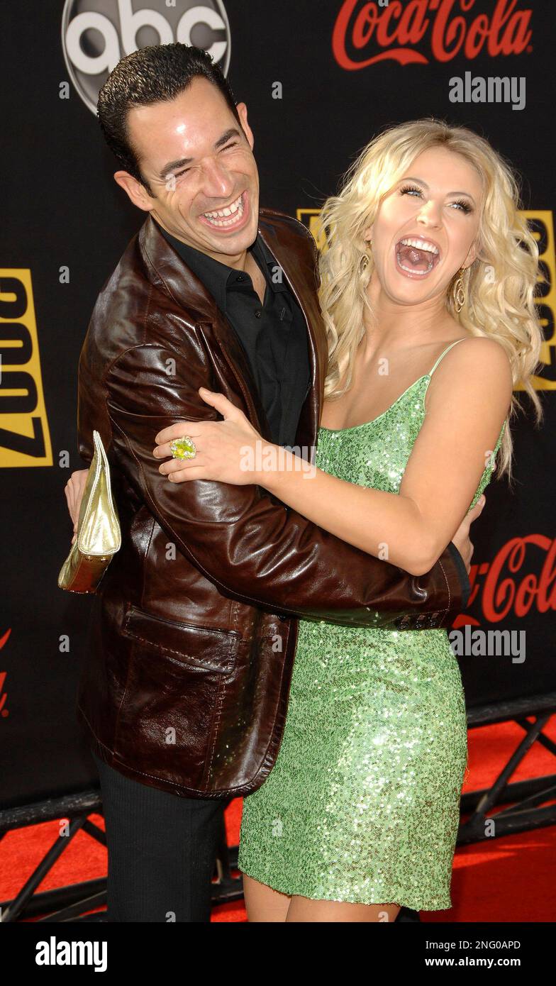 Helio Castroneves and Julianne Hough arrive at the American Music ...