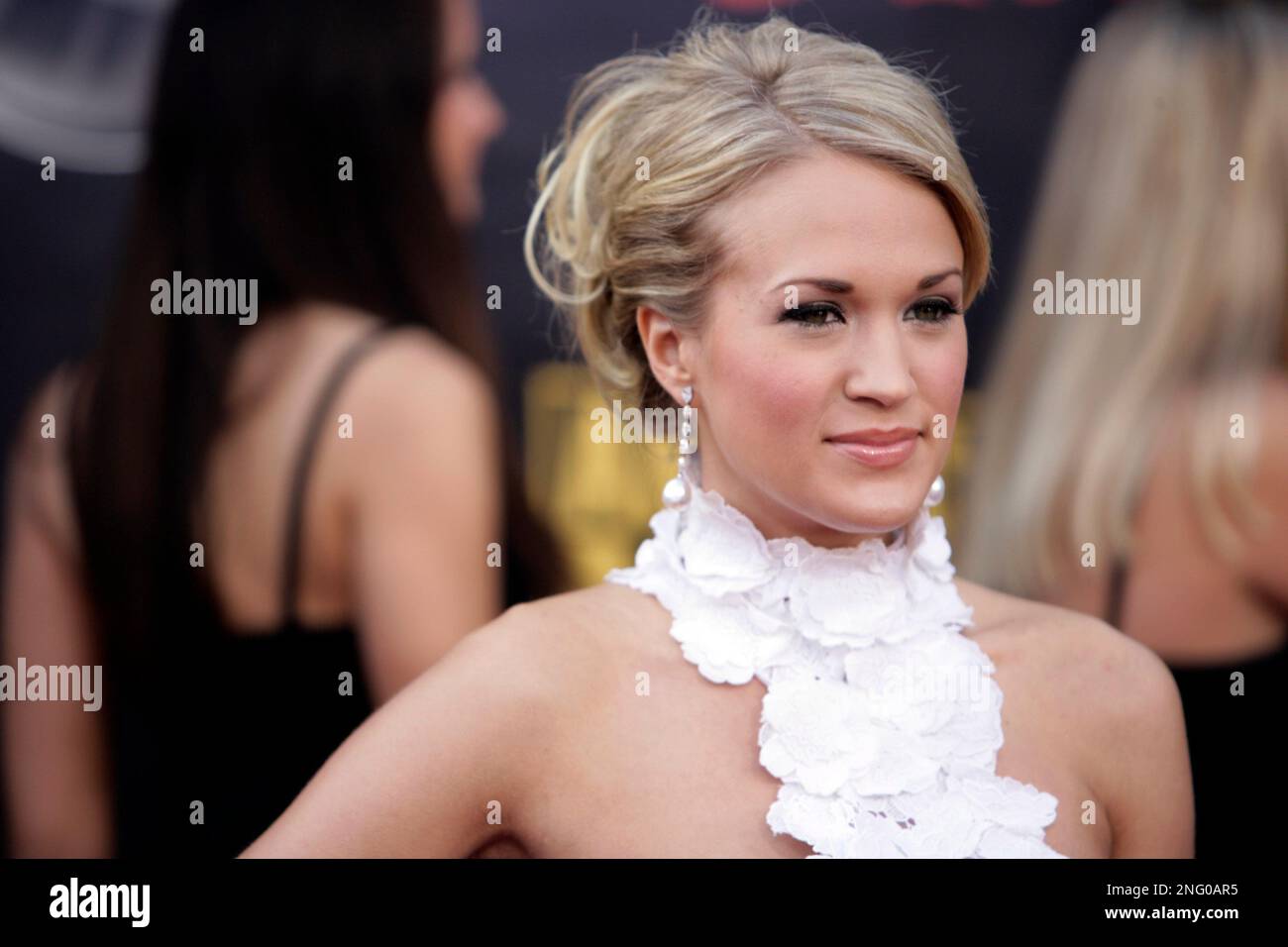 Singer Carrie Underwood arrives at the American Music Awards in Los ...