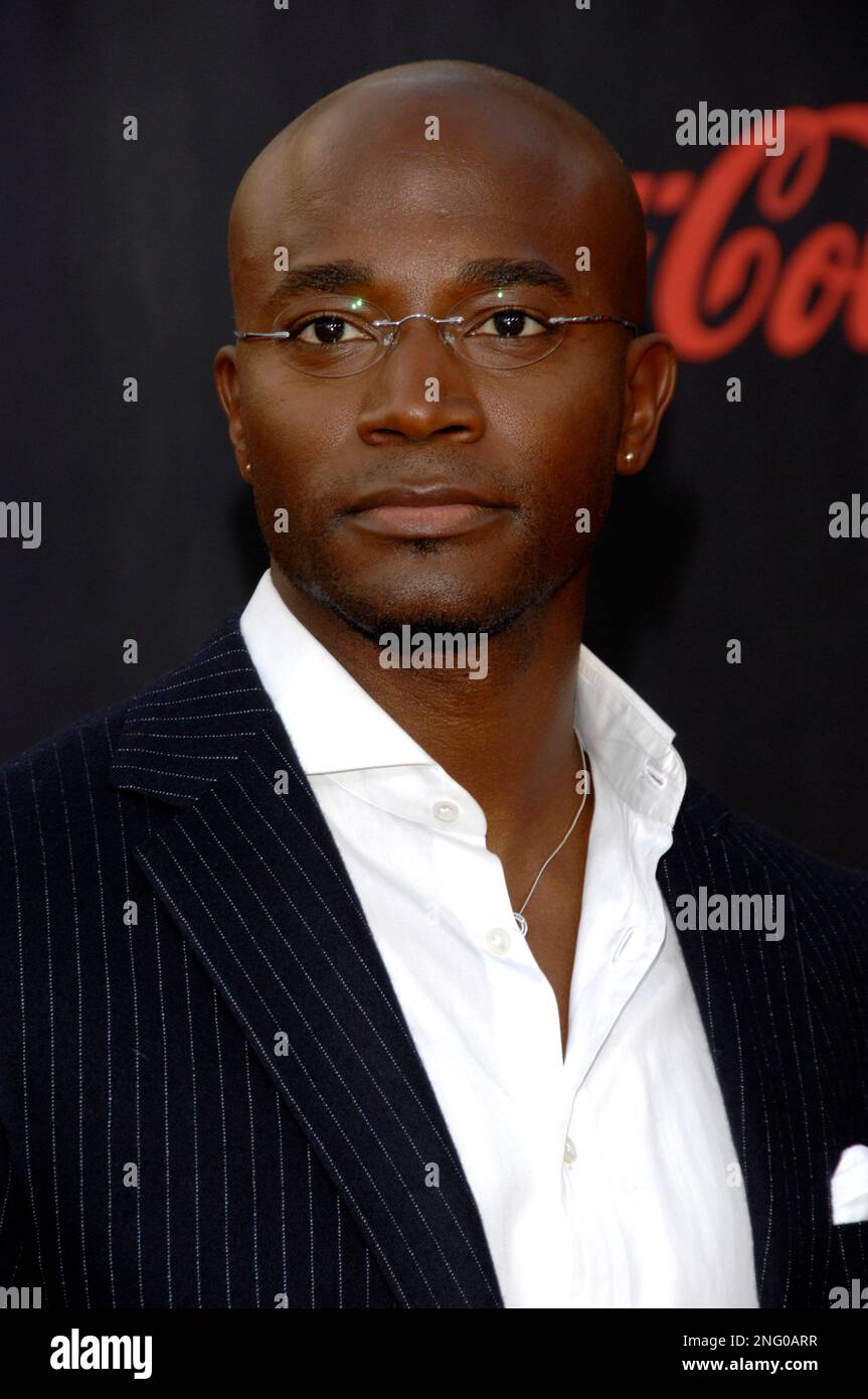 Actor Taye Diggs arrives at the American Music Awards in Los Angeles on ...