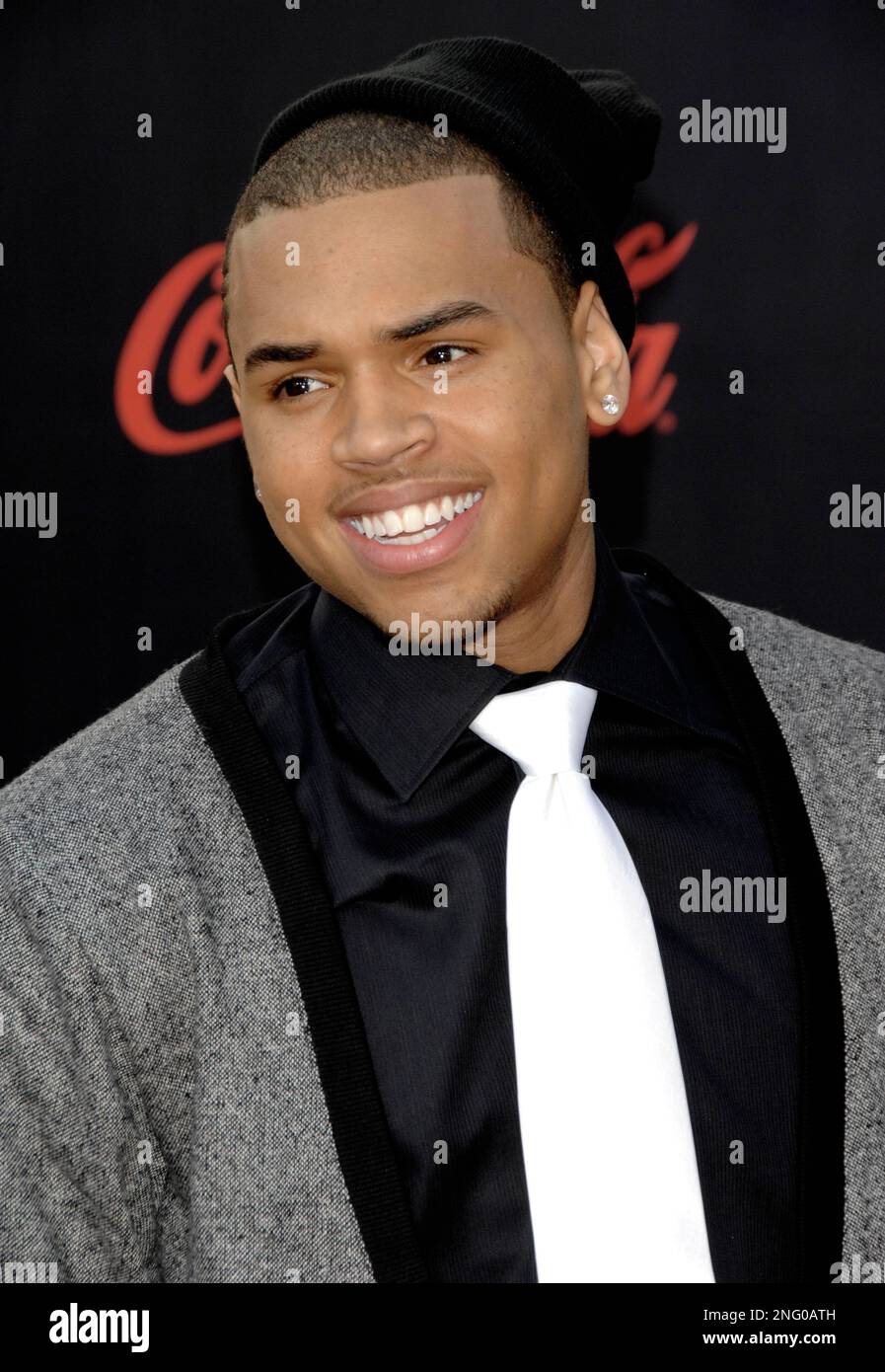 Singer Chris Brown arrives at the American Music Awards in Los Angeles ...