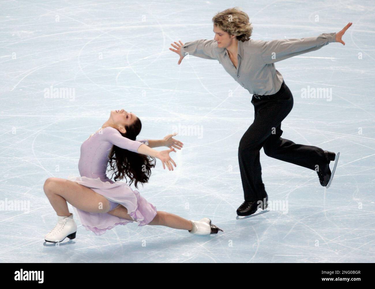 Meryl Davis , left, and Charlie White of the U.S. perform their Ice ...
