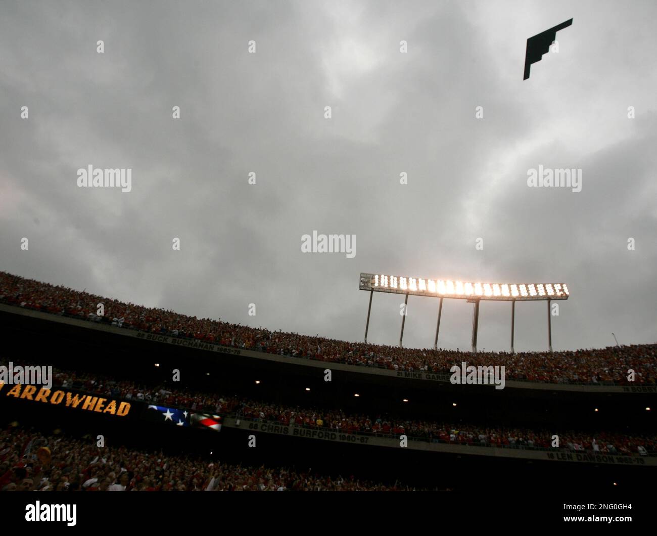 A B2 stealth bomber flies over Arrowhead Stadium before a NFL football ...