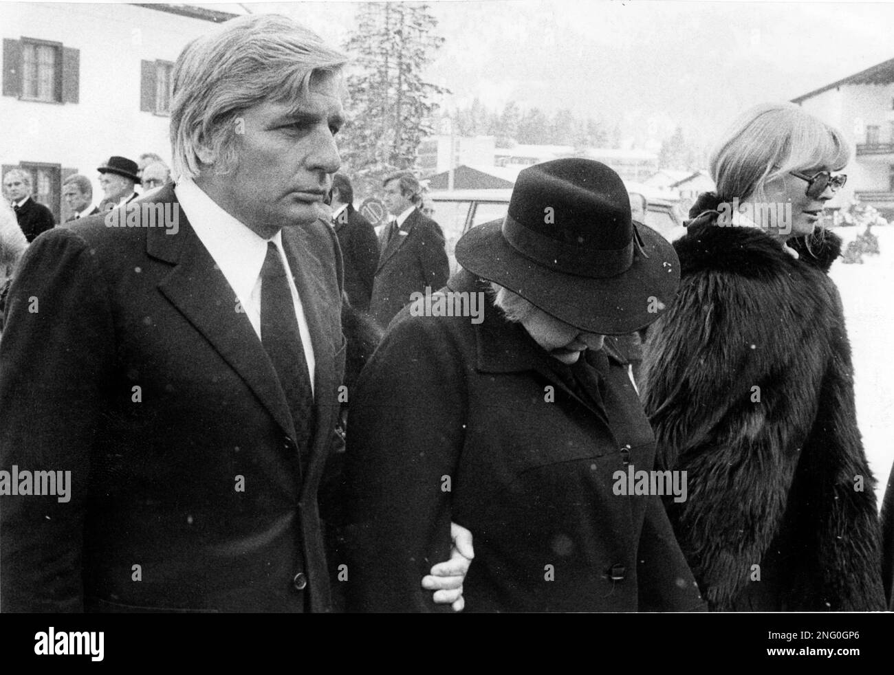 Brother Gunter Sachs, mother Elinor von Opel, and Gunter's wife Mirja ...