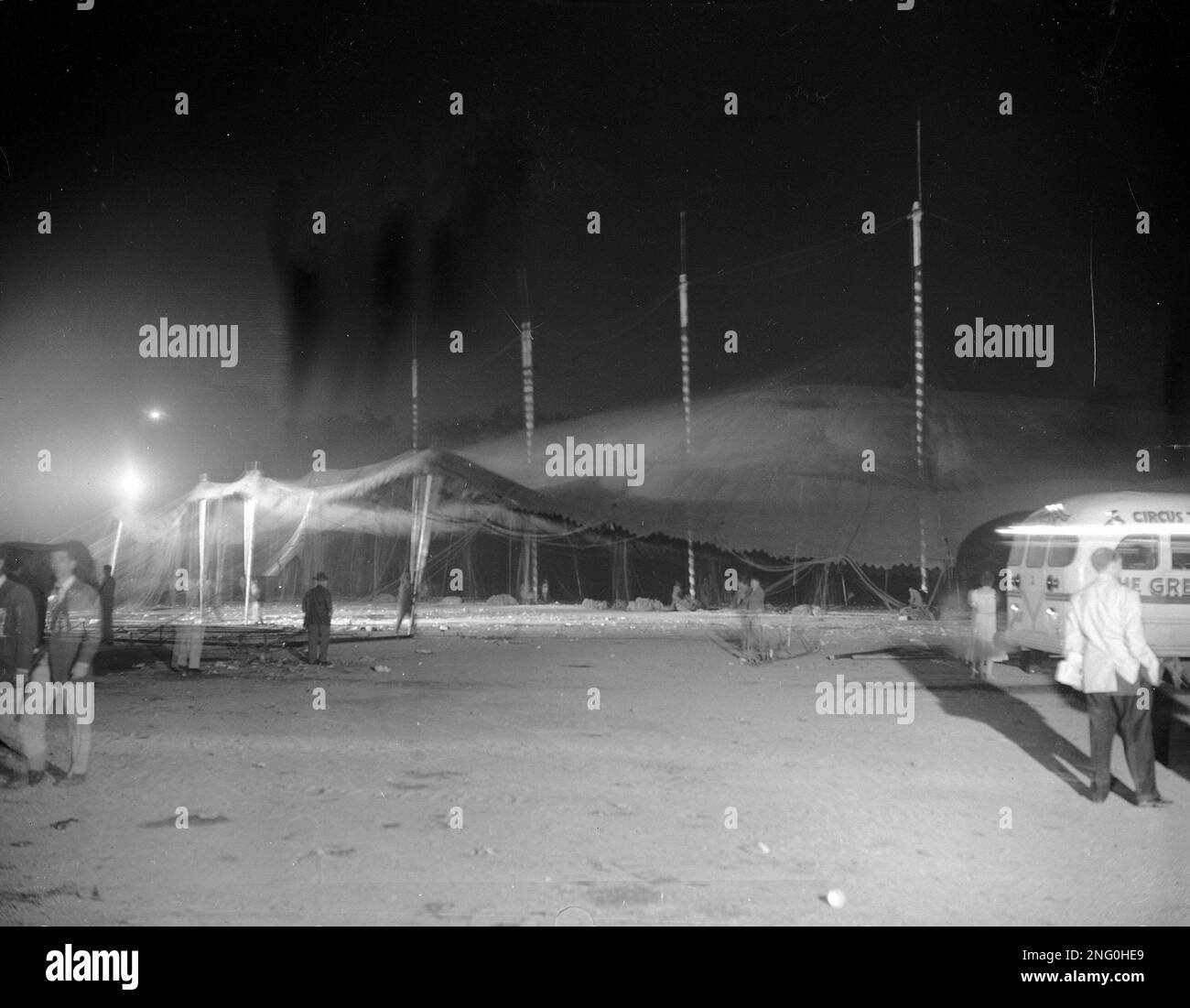 The big tent of Ringling Brothers Barnum & BaileyCcircus heads toward ...