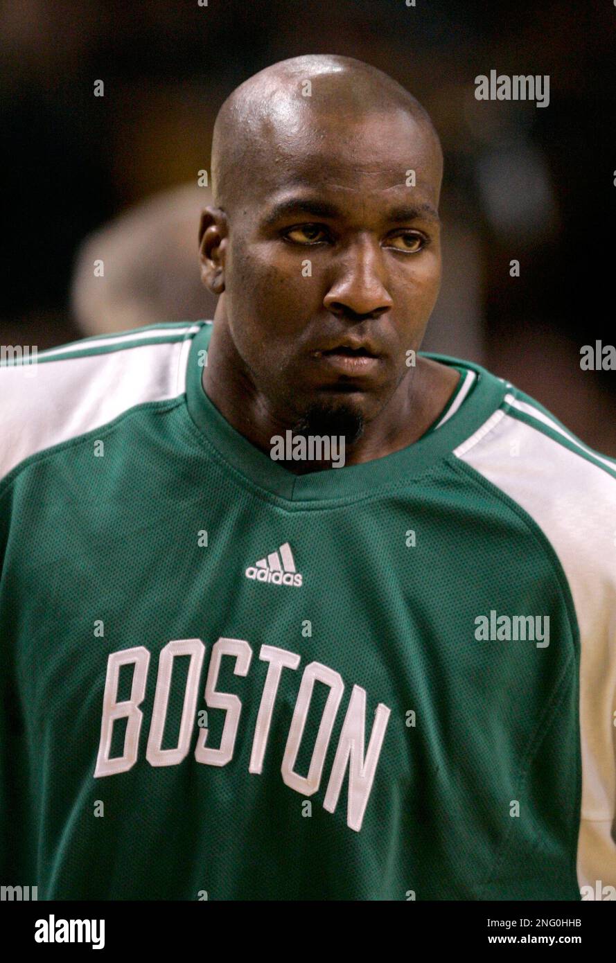 Boston Celtics center Kendrick Perkins (43) waits for a pass during a ...
