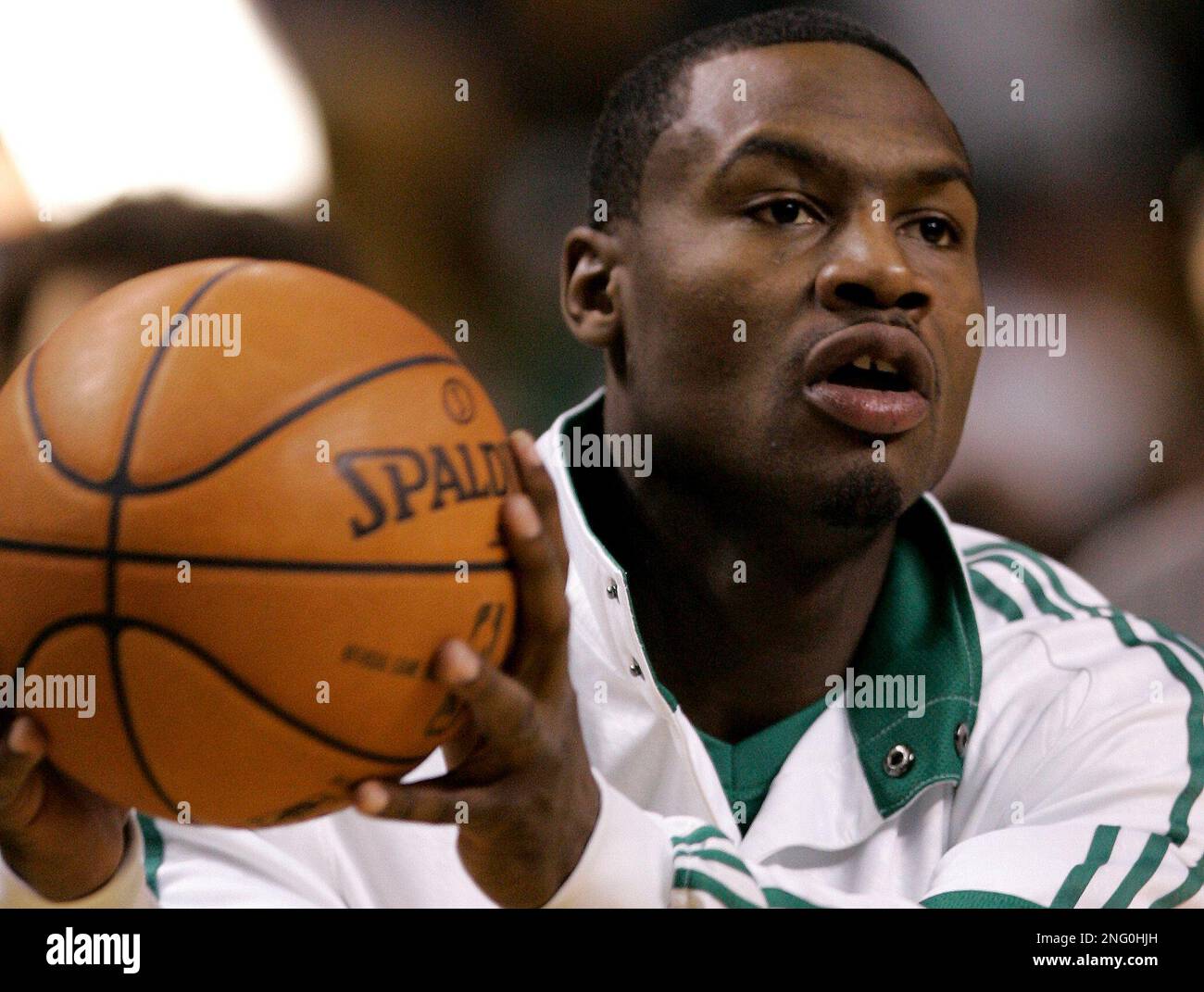 Boston Celtics guard Tony Allen (42) sets to shoot during a team ...