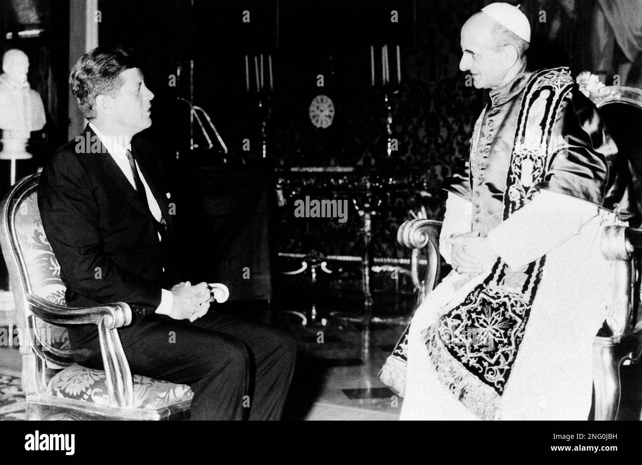 President Kennedy and Pope Paul VI sit during their meeting at the ...