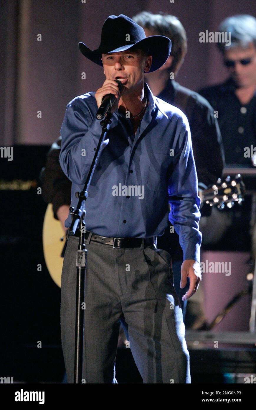 Kenny Chesney performs during the 41st Annual Country Music Association ...