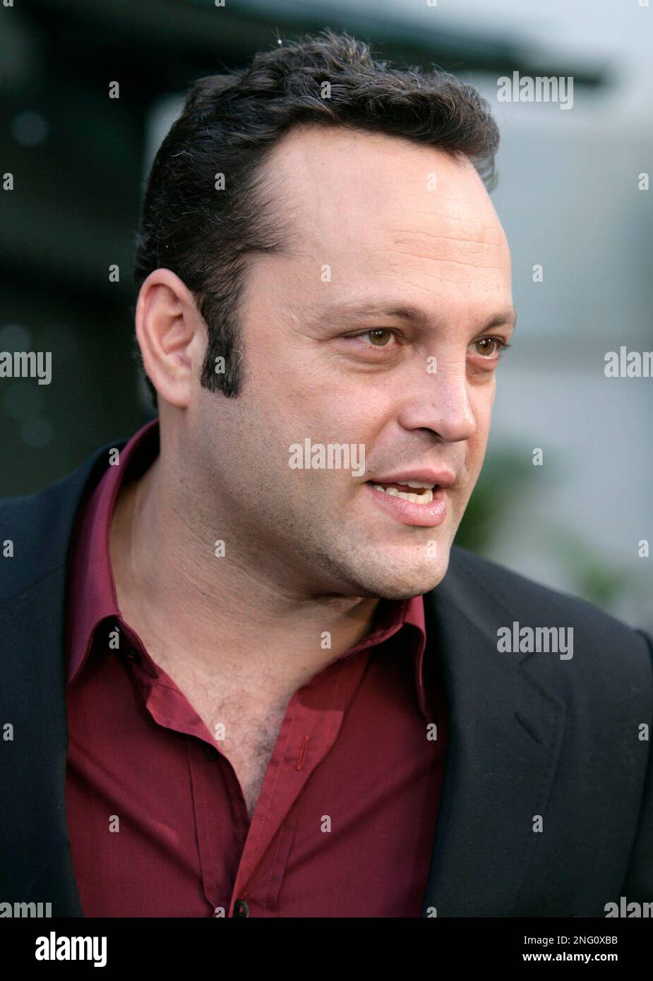 Actor Vince Vaughn arrives to the premiere of "Fred Claus" at Grauman's ...