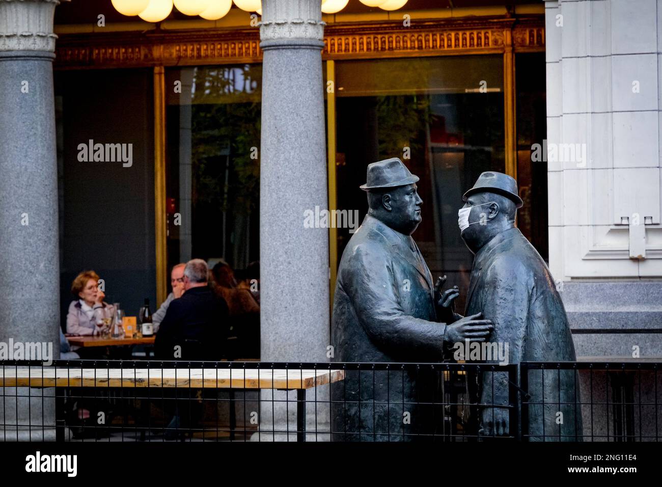 Sculpture called "The Conversation" Stephen Avenue, downtown, Calgary ...